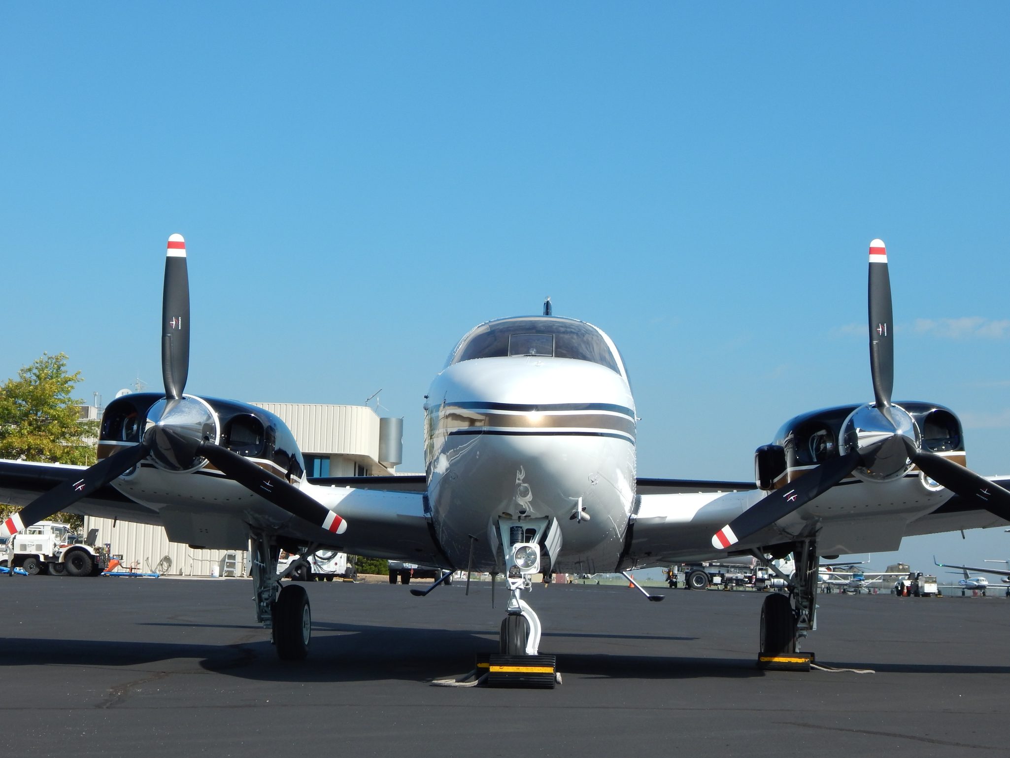 1984 Beechcraft 58P Baron - jetAVIVA - Life Is Short, Fly a Jet.