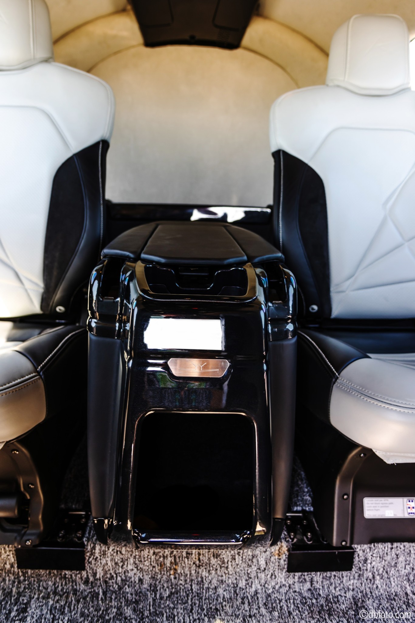 2020 Cirrus SF50 G2 Vision Jet SN 0227 - jetAVIVA - Life Is Short, Fly ...