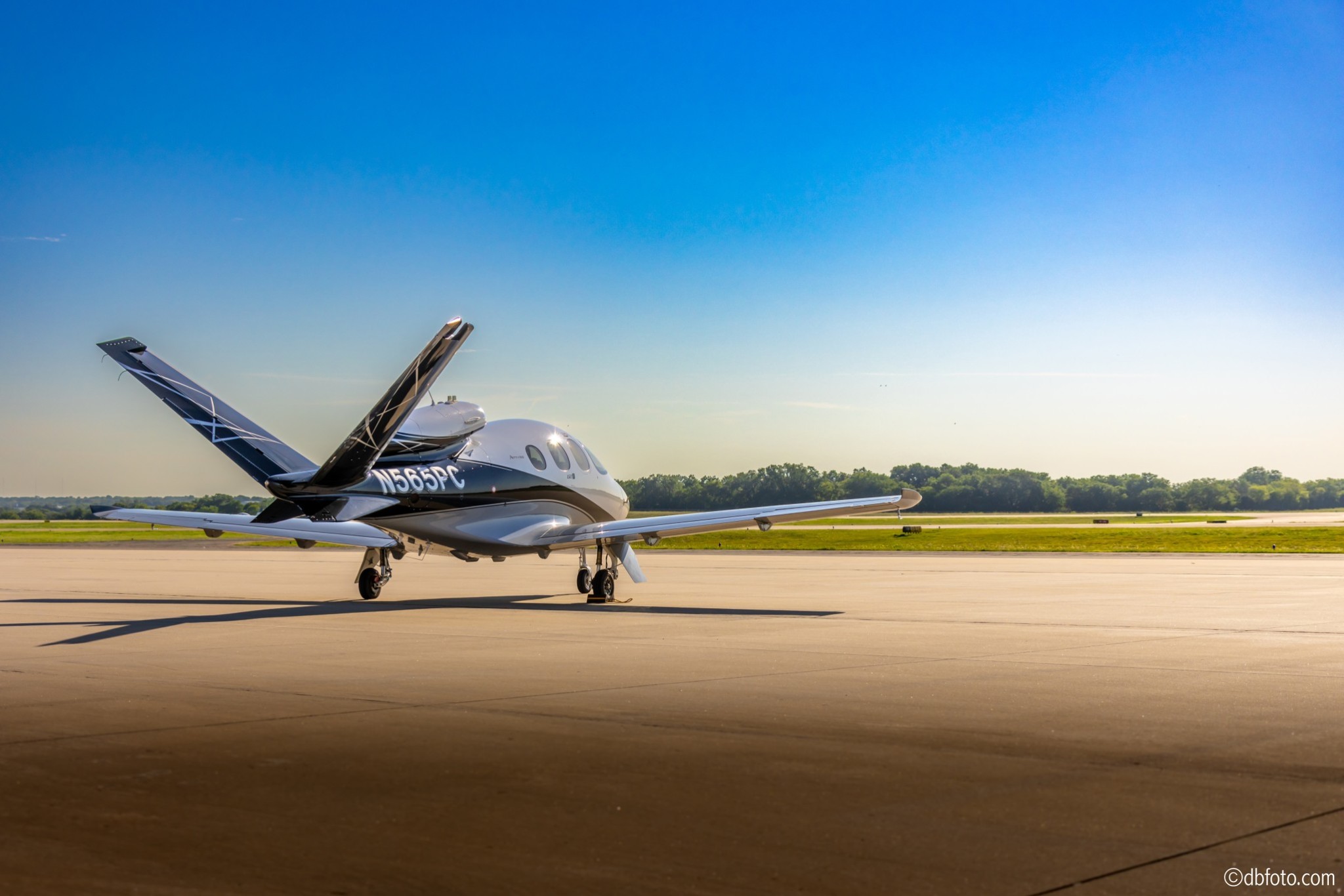 2020 Cirrus SF50 G2 Vision Jet SN 0227 - jetAVIVA - Life Is Short, Fly ...