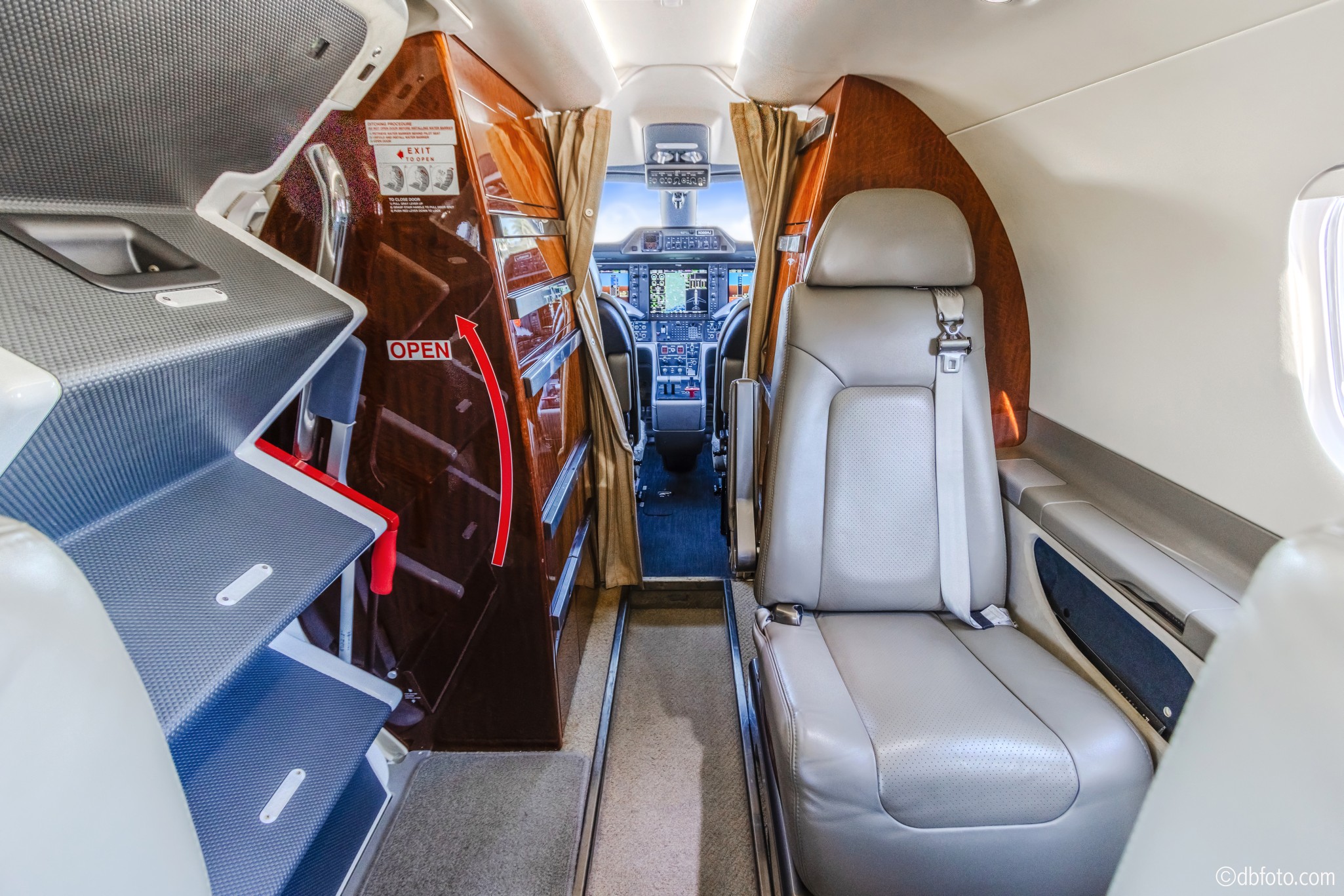 2014 Phenom 300 SN 50500204 - jetAVIVA - Life Is Short, Fly a Jet.