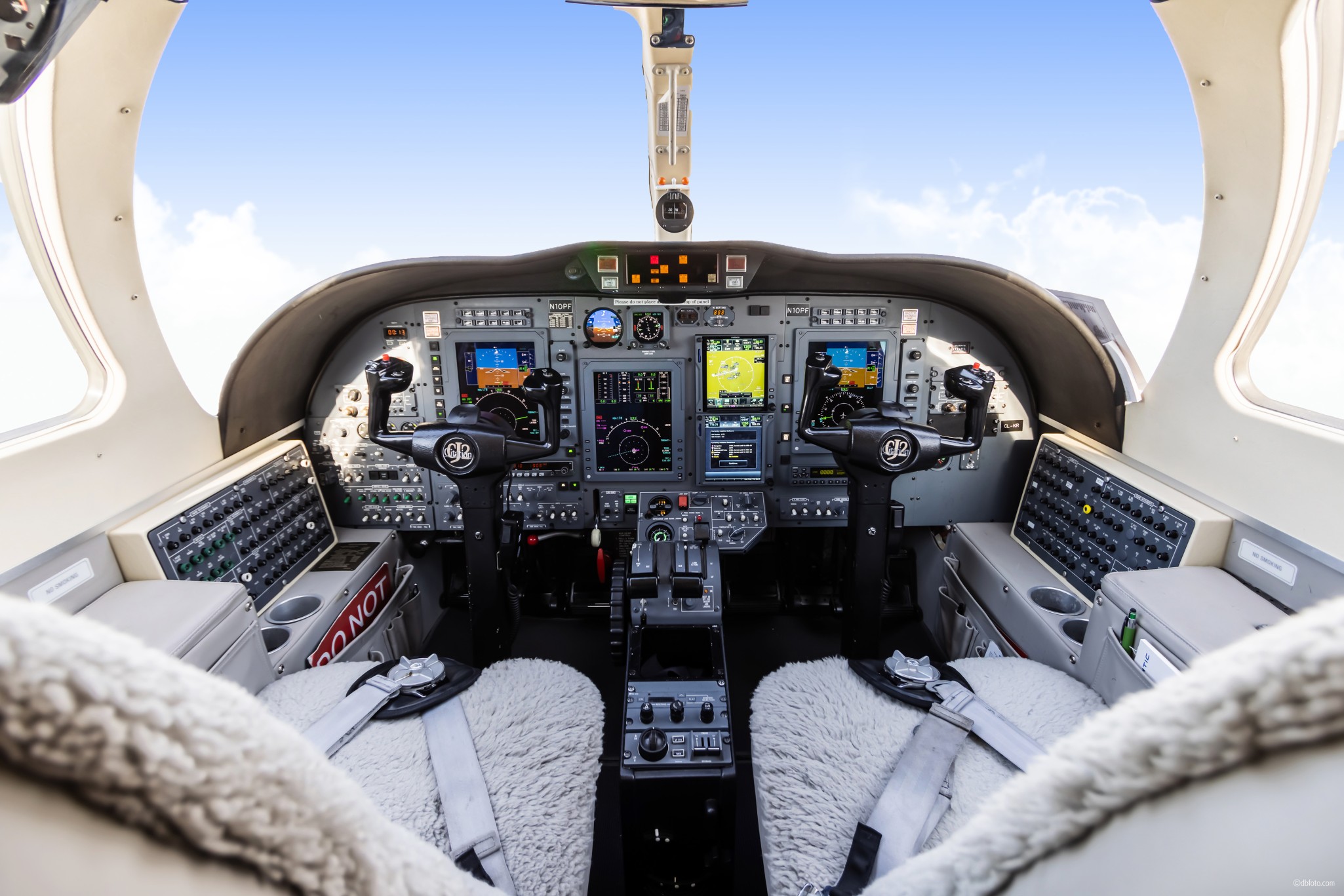 2003 Citation CJ2 SN 525A-0165 - jetAVIVA - Life Is Short, Fly a Jet.