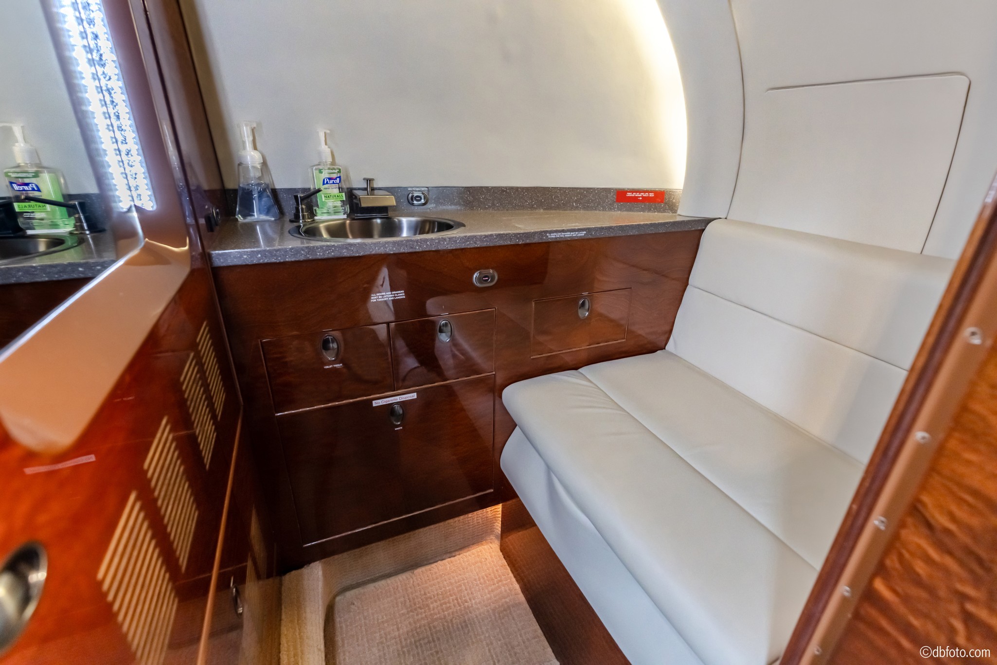 2004 Hawker 800XP SN 258653 - jetAVIVA - Life Is Short, Fly a Jet.