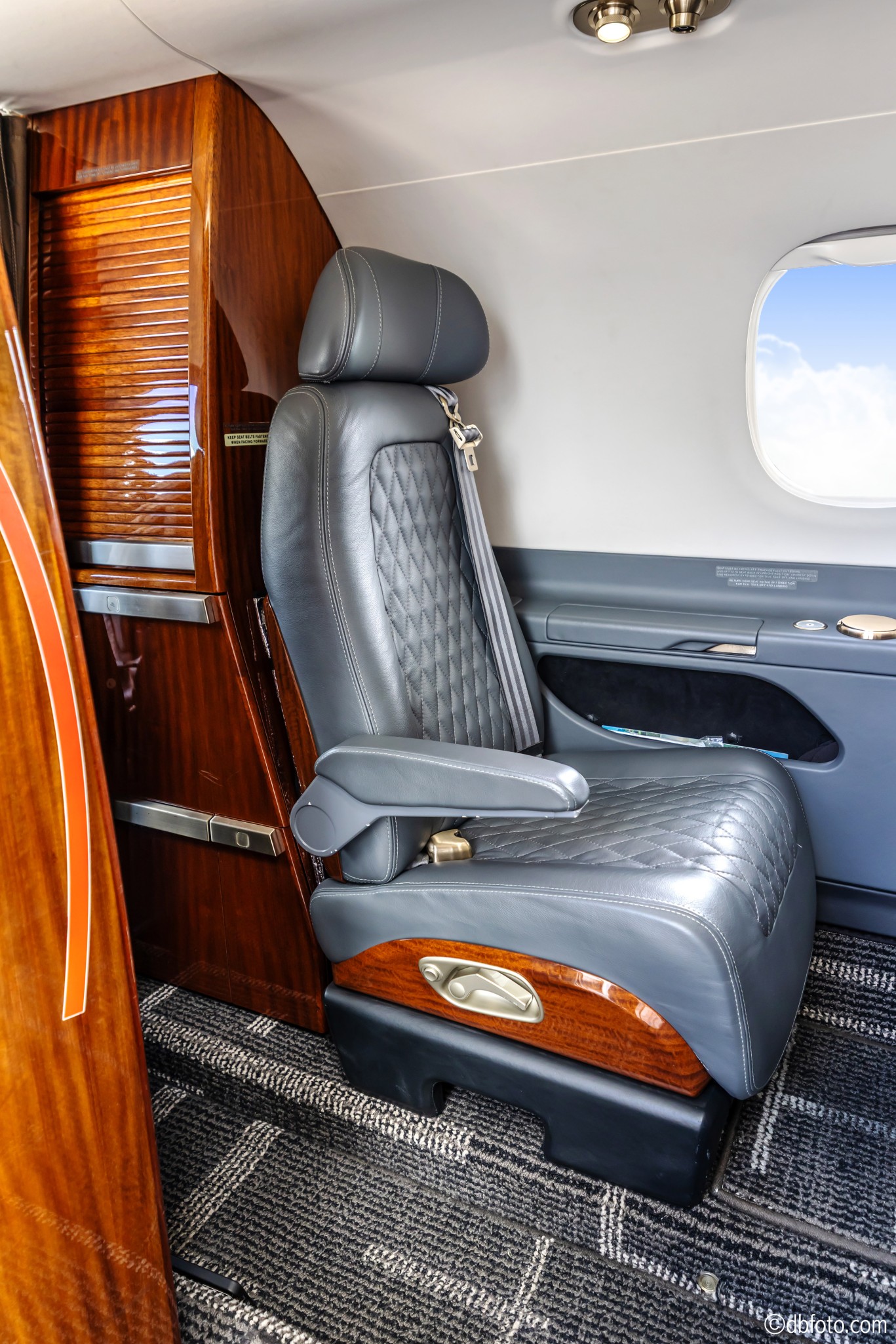 2011 Phenom 300 - jetAVIVA - Life Is Short, Fly a Jet.