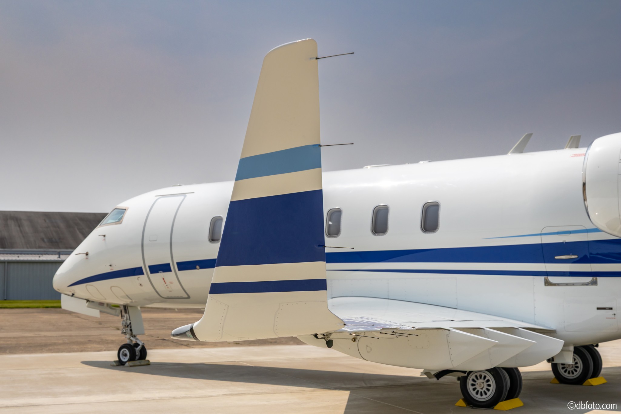 2015 Challenger 350 SN 20579 - jetAVIVA - Life Is Short, Fly a Jet.