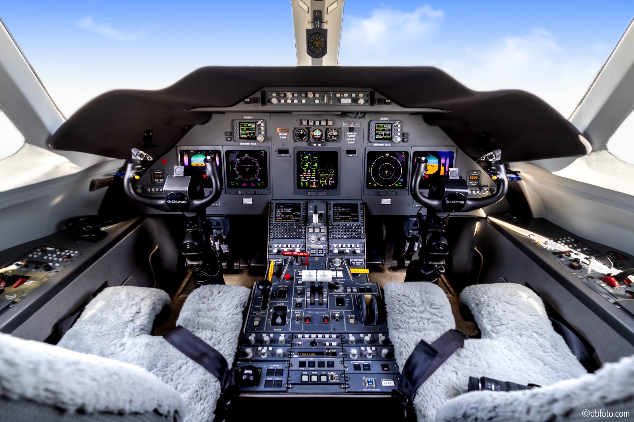 2005 Gulfstream G200 SN 121 - jetAVIVA - Life Is Short, Fly a Jet.