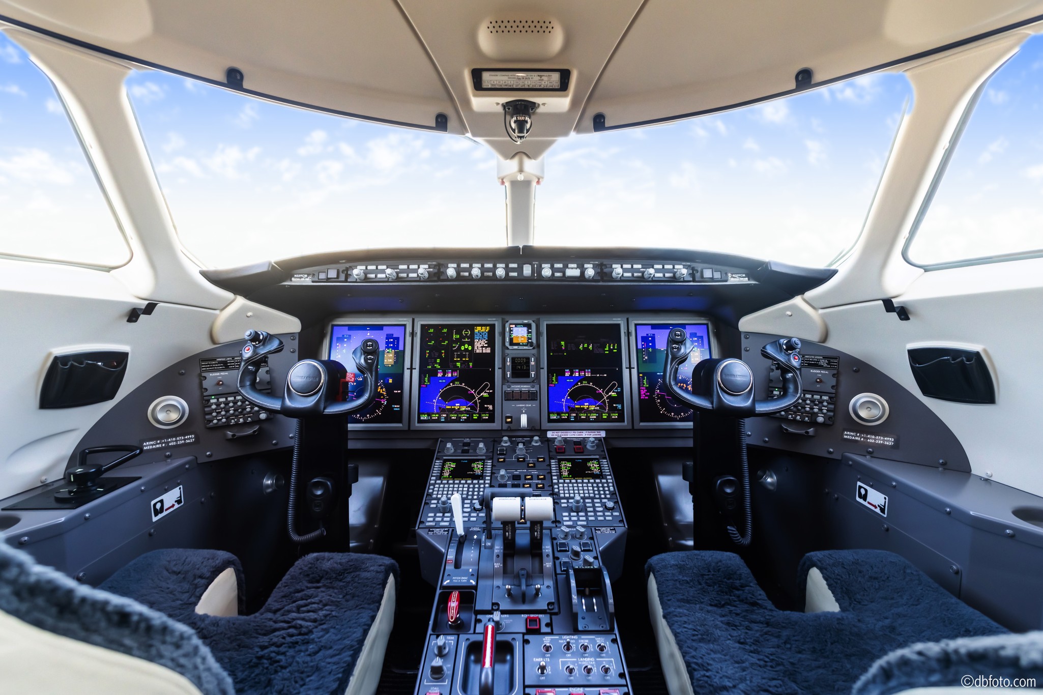 2023 Challenger 3500 - jetAVIVA - Life Is Short, Fly a Jet.
