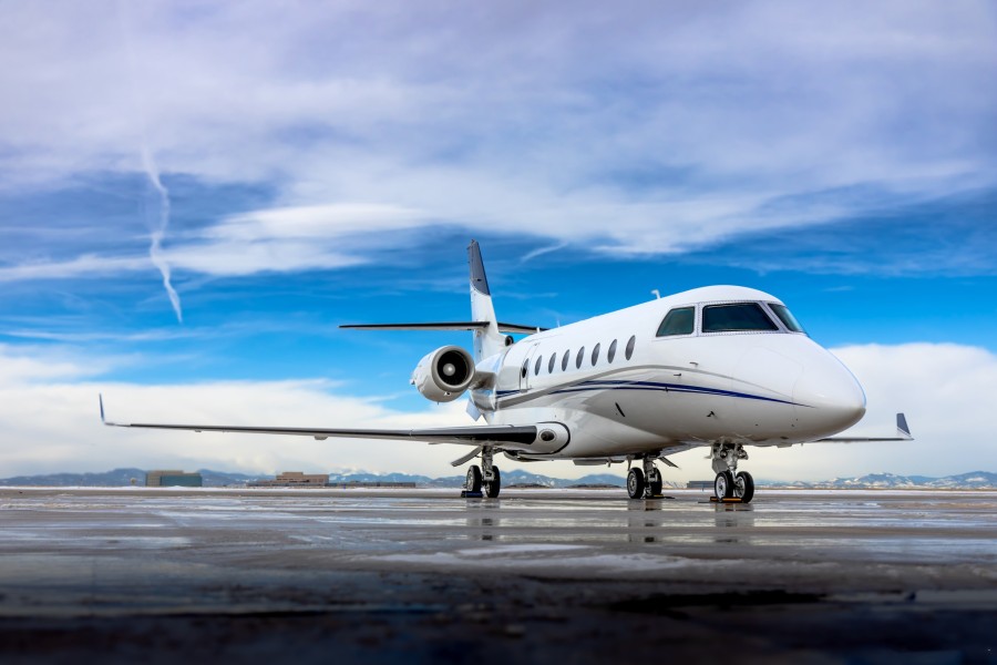 Introducing the Pilatus PC-12 PRO: The Most Advanced Single Engine ...